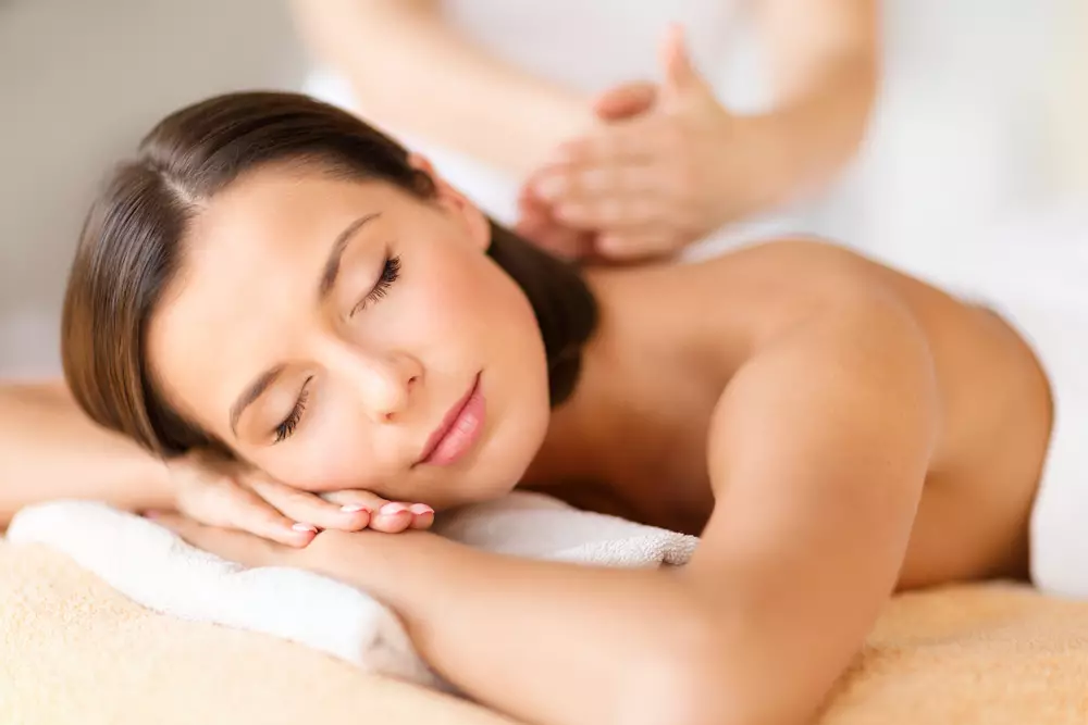 Eight amazing benefits of massage 10129_1