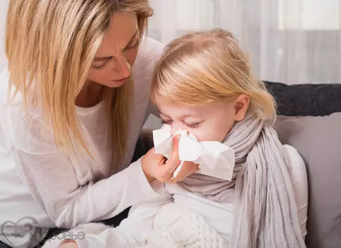 Influenza na ARVI na ụmụaka nwere nfụkasị. Kedu ka m ga -esi nyere nwa m aka?