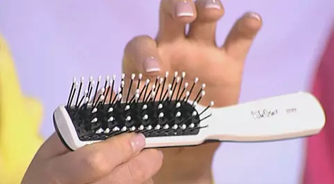 Sisir yang tepat untuk kecantikan rambut