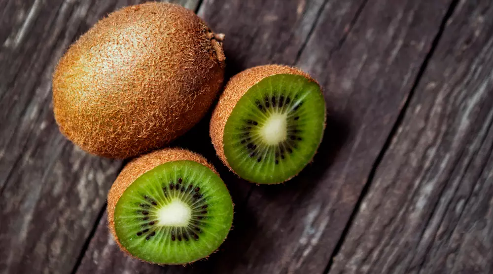 Hvorfor er det bedre å spise kiwi med skall? 11743_2