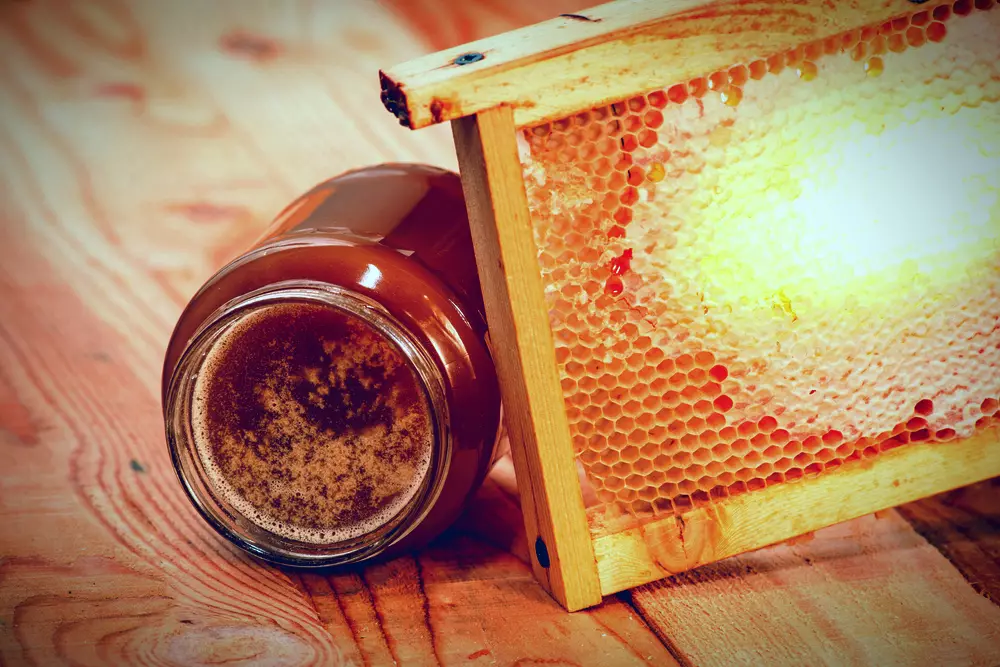 Süße Täuschung: Roskachestvo fand Antibiotika in Honig von 19 Herstellern 13379_1