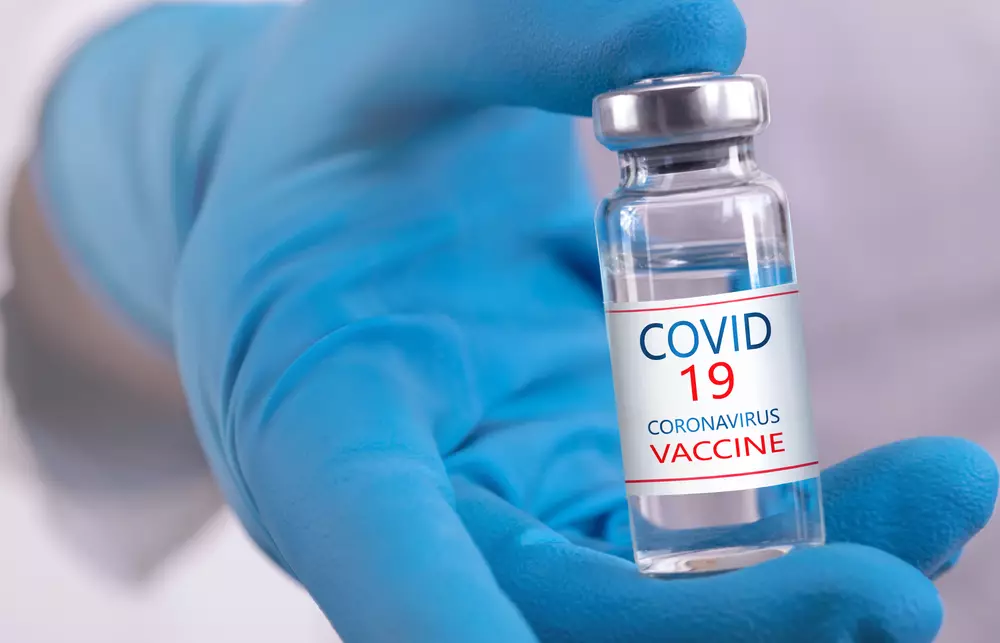 Vaksinasi ngalawan COVID-19 tiasa dimimitian di Rusia dina usum gugur 294_1
