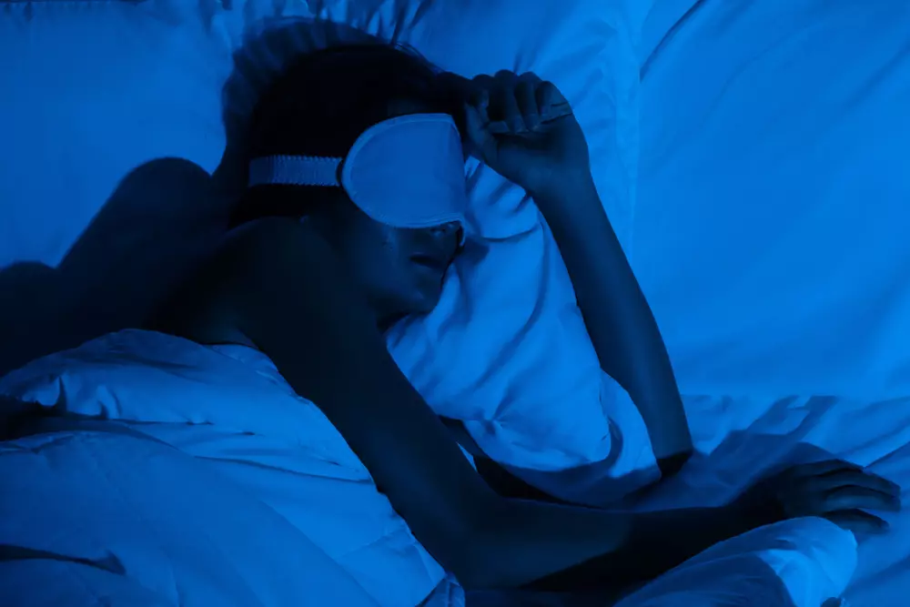 Sleephacking: ma gengaz e ku hûn her tiştî ragirin ger hûn rojê 4 demjimêran razên 301_3