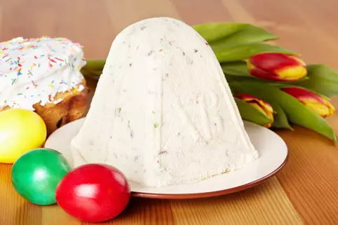 Easter cottage cheese: kung paano maghanda para sa holiday 3893_1