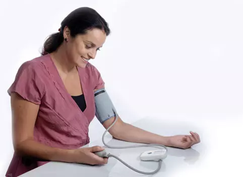 如何使用自動血壓計測量血壓 4629_2