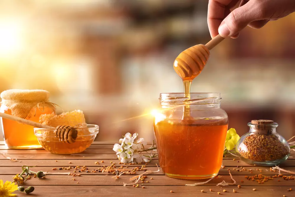 Лечение на кашлица: мед срещу антибиотици 5770_1