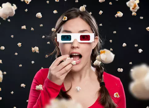 I popcorn che mangiamo al cinema provocano la demenza