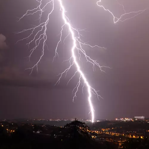 Kaj storiti, če osebo udari strela 6098_1