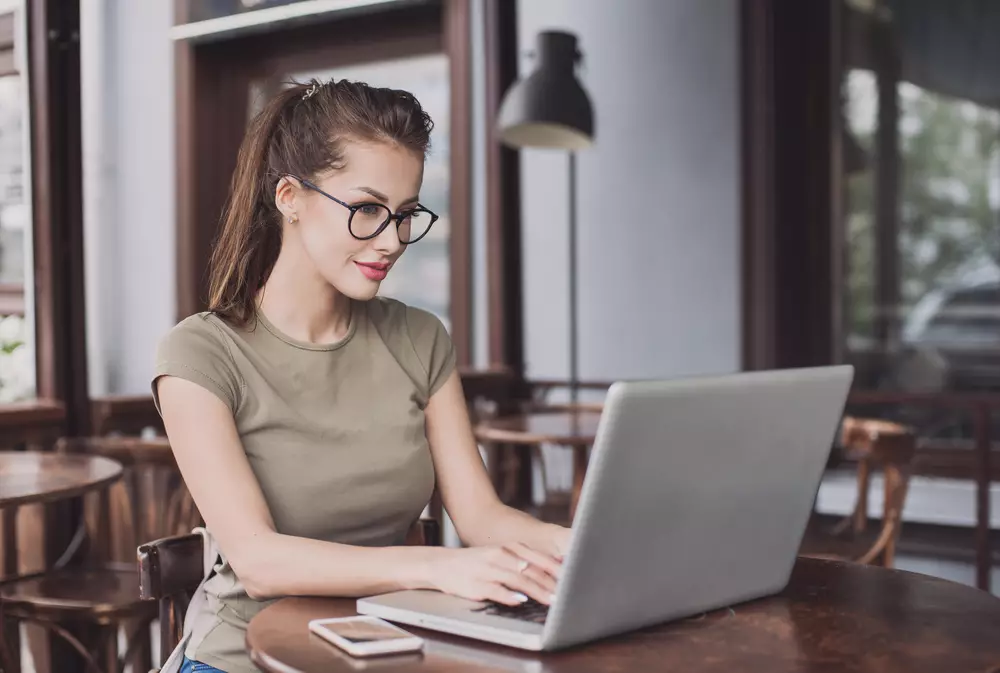 Per mantenere la salute mentale, devi lavorare almeno 8 ore a settimana