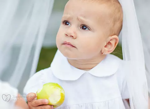 Kiinteät ruoat voivat auttaa estämään allergioita lapsilla