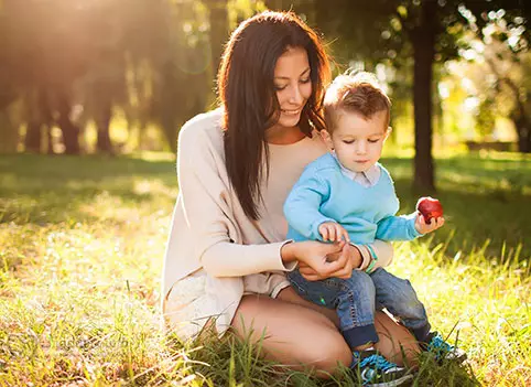 Miért monogámok az emberek? A nők félnek a babák életéért!