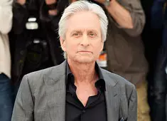 Michael Douglas vin kansè nan gòj akòz sèks oral! Ki jan yo viv pi lwen?