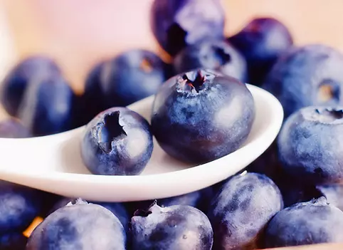 blueberries waxay yareeyaan cadaadiska dhiigga