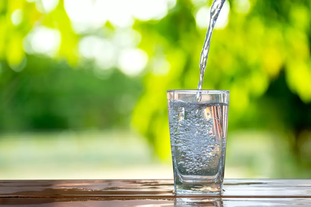 Dorst lessen: welk water drink je beter in de zomer? 9396_4