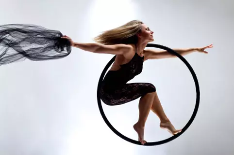 Hula hoop وزن گھٽائڻ لاءِ 9509_1