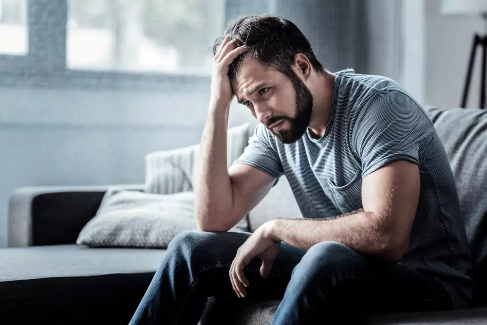 Muškarci i postporođajna depresija: što učiniti ako rođenje djeteta nije donijelo radost ocu? 9674_2